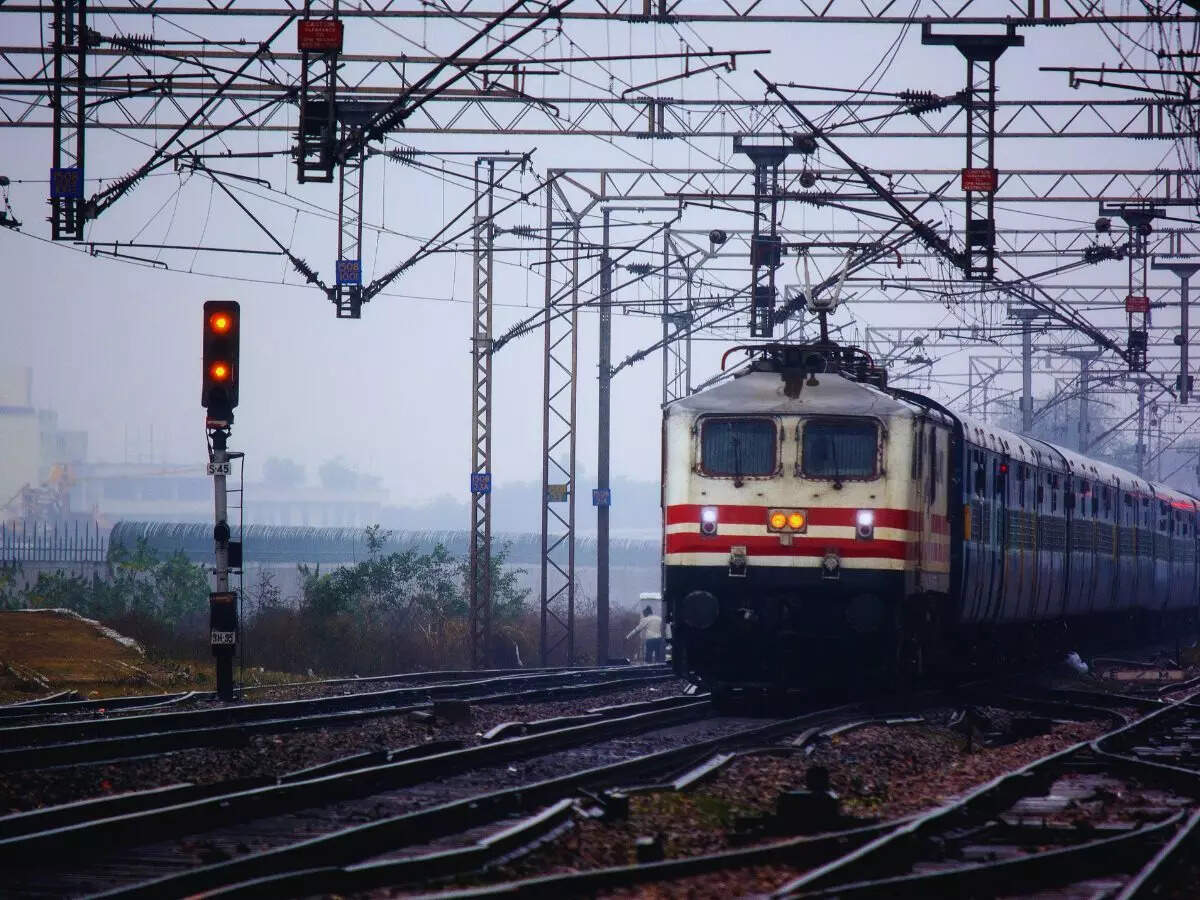 Train reservations: After chart timing and Tatkal, railways announces ...