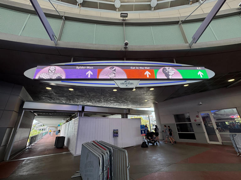 Moving Walkway Temporarily Closed at Universal Orlando Resort Parking ...