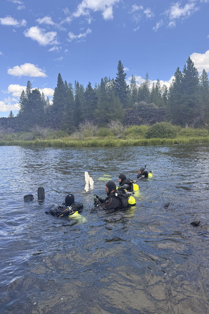 Oregon authorities identify 2 killed in waterfall accident, still ...