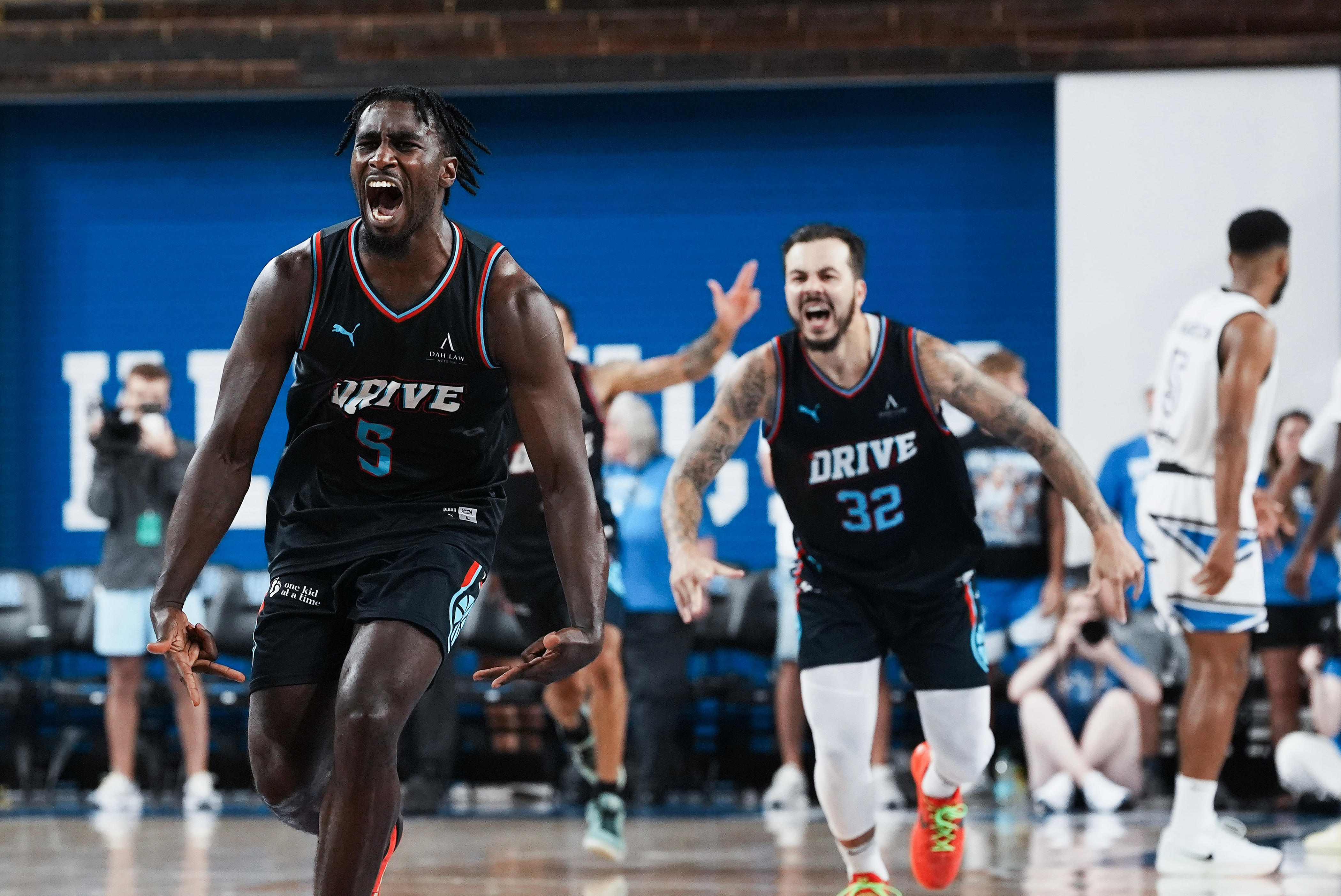 Kentucky TBT score for La Familia vs Eberlein Drive in The Basketball ...