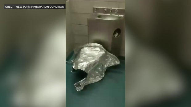 Video shows conditions inside NYC's ICE processing center at 26 Federal ...