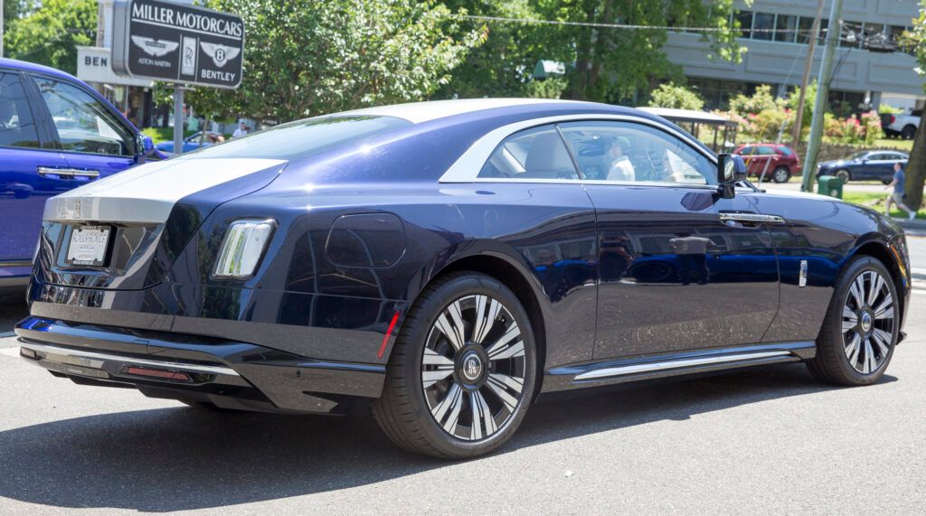 Remembering the 70s: The Most Iconic Cars of a Legendary Decade