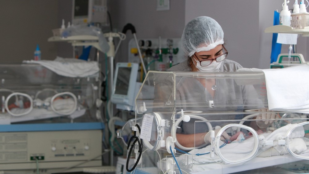 Conjoined twins die after separation surgery