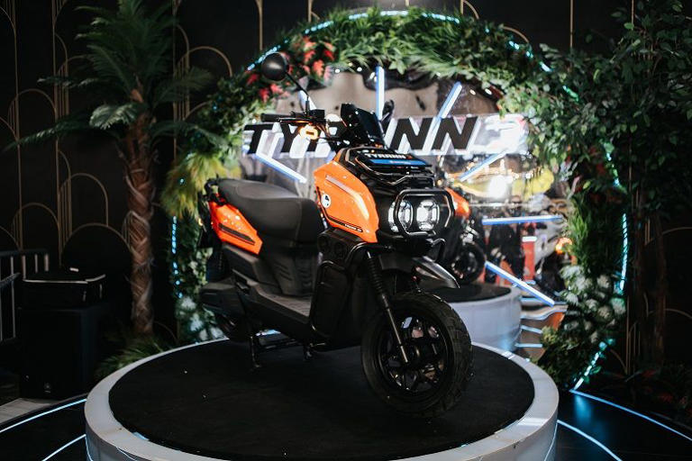 Indomobil eMotor Panen Ribuan SPK di PRJ 2025, Serah Terima Unit Mulai ...