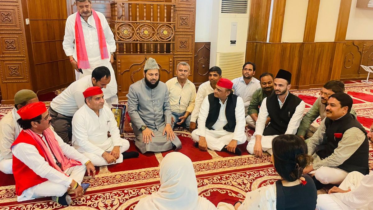 'Why Will We Have Meeting In Mosque': Sambhal MP's Rebuttal On UP Dy CM ...