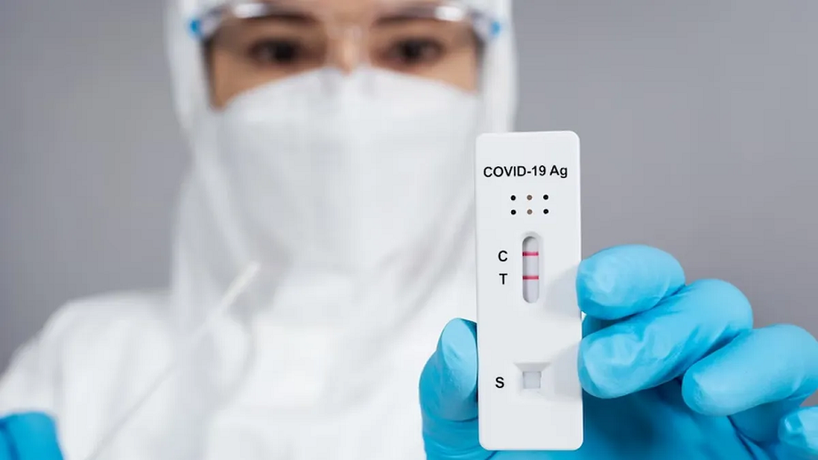 The new variant of Covid Nimbus Razor blade throat, is seen with severe ...
