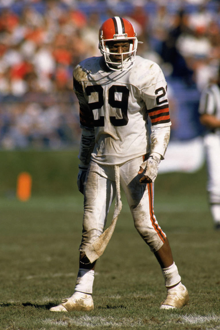Daily Dawg Chow 7/23: Browns news, helmet update and a new documentary ...