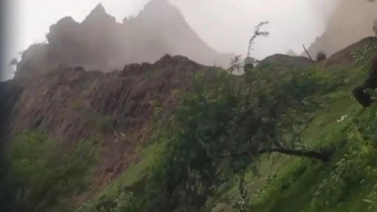 Landslide horror in Rajasthan village: Hill breaks apart with explosion ...
