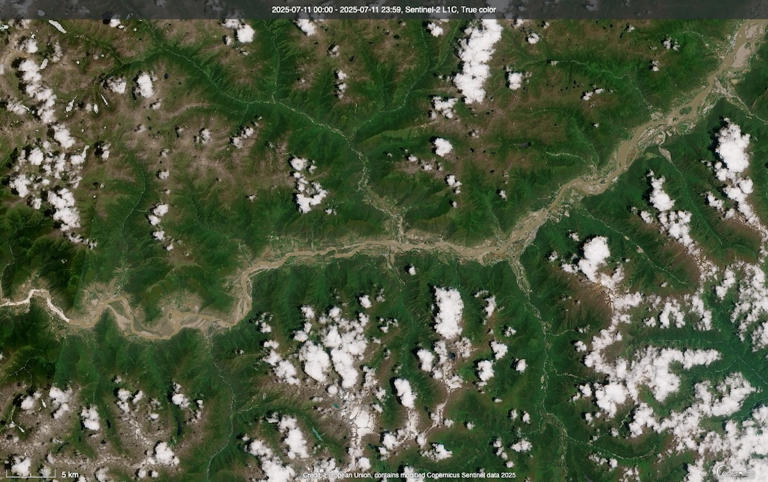 Satellite photos show where China is building world's biggest hydro dam