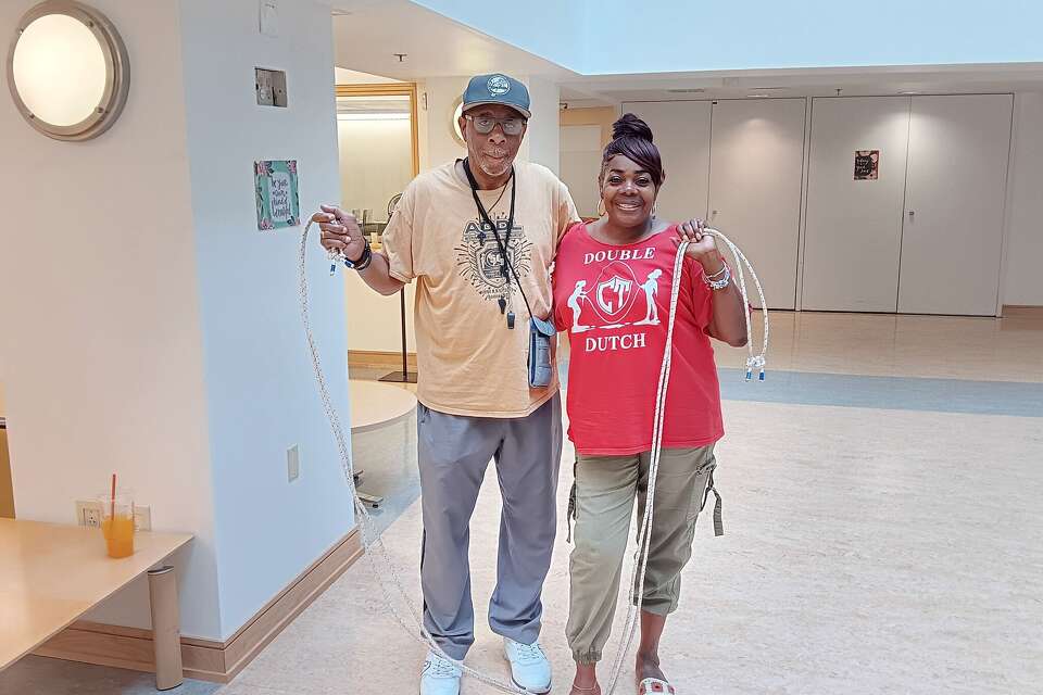 Double dutch champion brings jump rope lessons to Hartford Public Library
