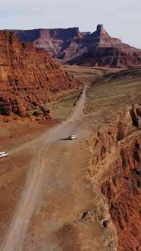 Iconic White Rim Trail, Utah – 160KM Off-Road Adventure in Canyonlands