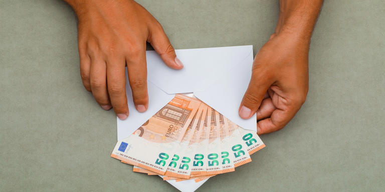 Sardinia depopulation incentives 2025: €600 newborn bonus, housing ...