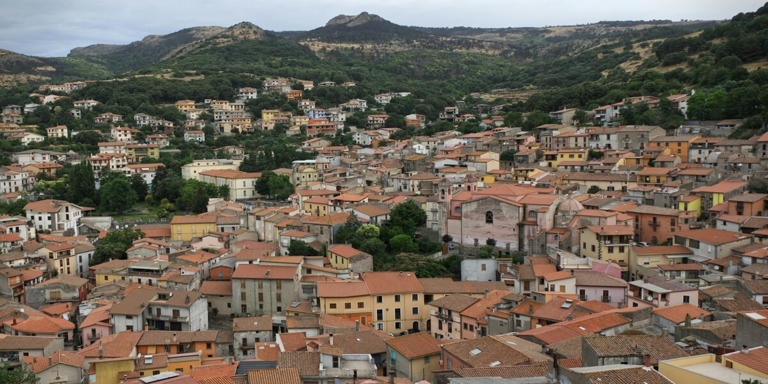 Sardinia depopulation incentives 2025: €600 newborn bonus, housing ...