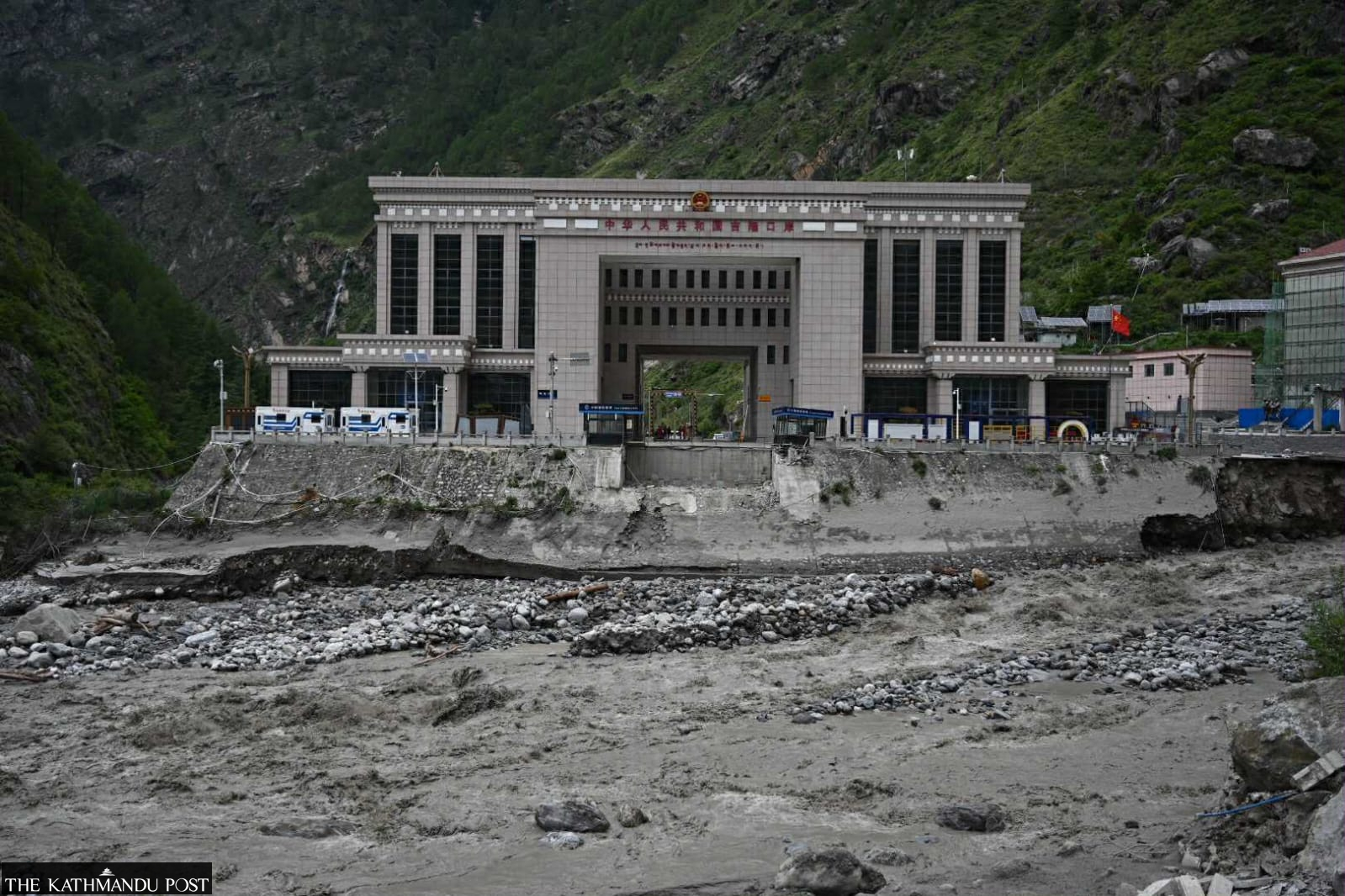 203 Nepalis stranded in Kerung set to return via Tatopani border today