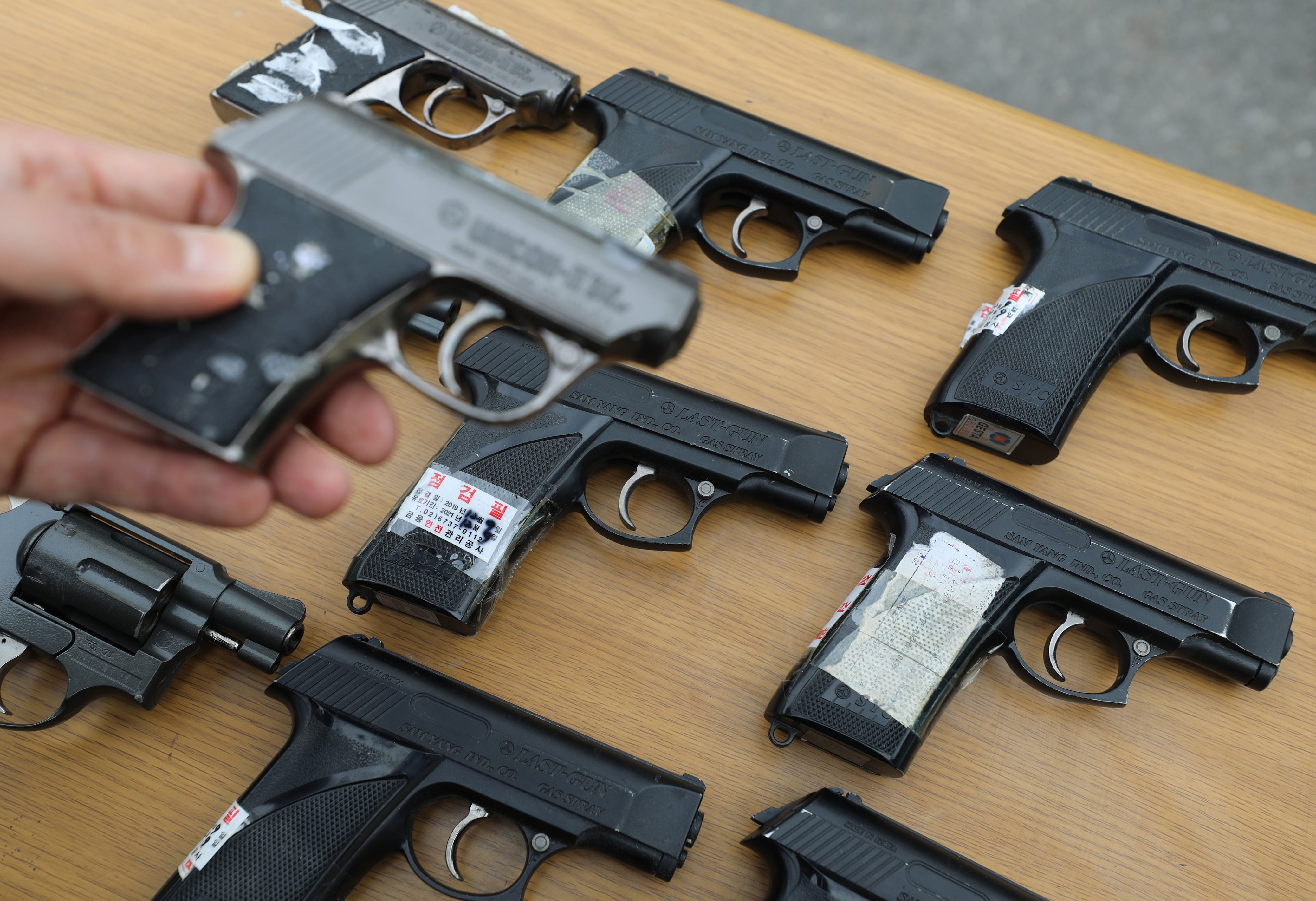 S. Korea faces surge in illegal weapon smuggling