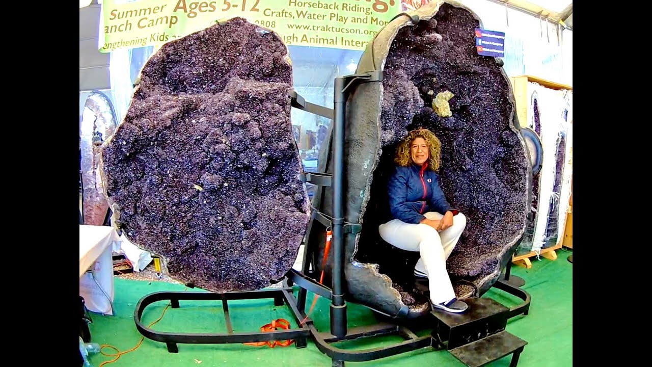 Massive Amethyst Crystals Discovered at the Tucson Gem & Fossil Show