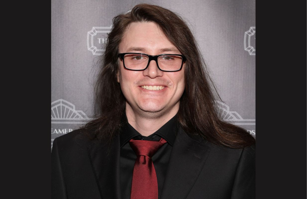 YouTuber Pirate Software responds to claims of 'faking' his Twitch hype ...