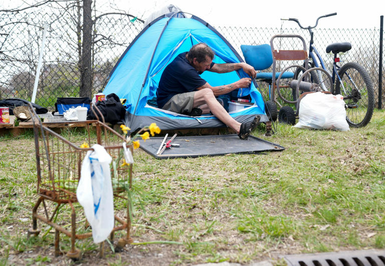 Indy homelessness keeps rising in 2025 — but not for veterans. 4 ...