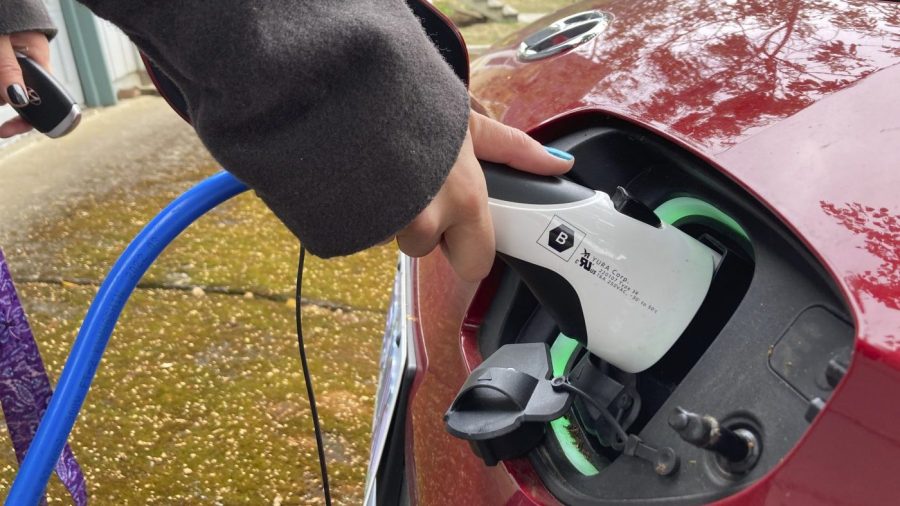 Judge strikes down Trump freeze on EV charger funds