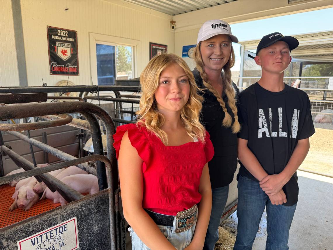 Paso Robles teen's icy stare at swine shows made her a TikTok star. ‘I ...