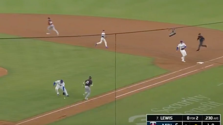 Dodgers Pitcher’s Embarrassing Error Stunningly Led to Everyone ...