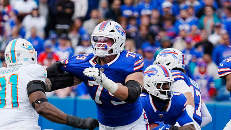 Analyst recognizes Bills' bookend as one of NFL's top performers up front