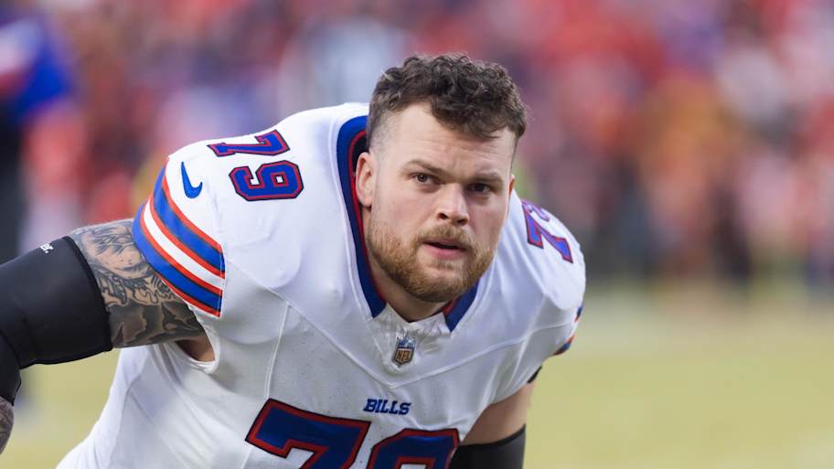 Analyst recognizes Bills' bookend as one of NFL's top performers up front