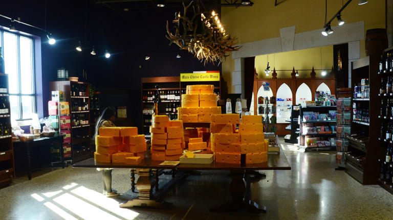 The Famous Wisconsin Cheese Shop That's A Must-Stop Along Your Trek ...