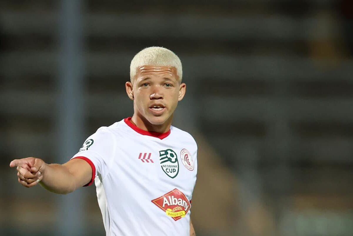 Kaizer Chiefs caught in contract tug-of-war