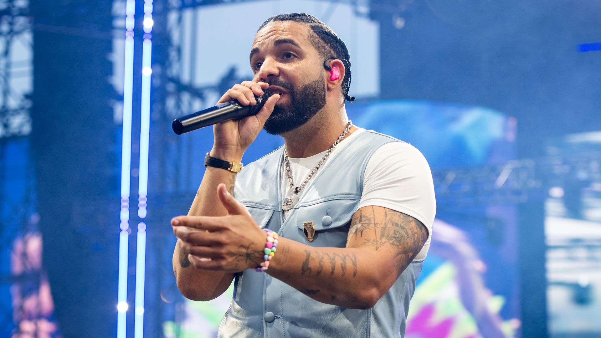 Drake lit up the Utilita Arena in Birmingham - and I had the time of my ...