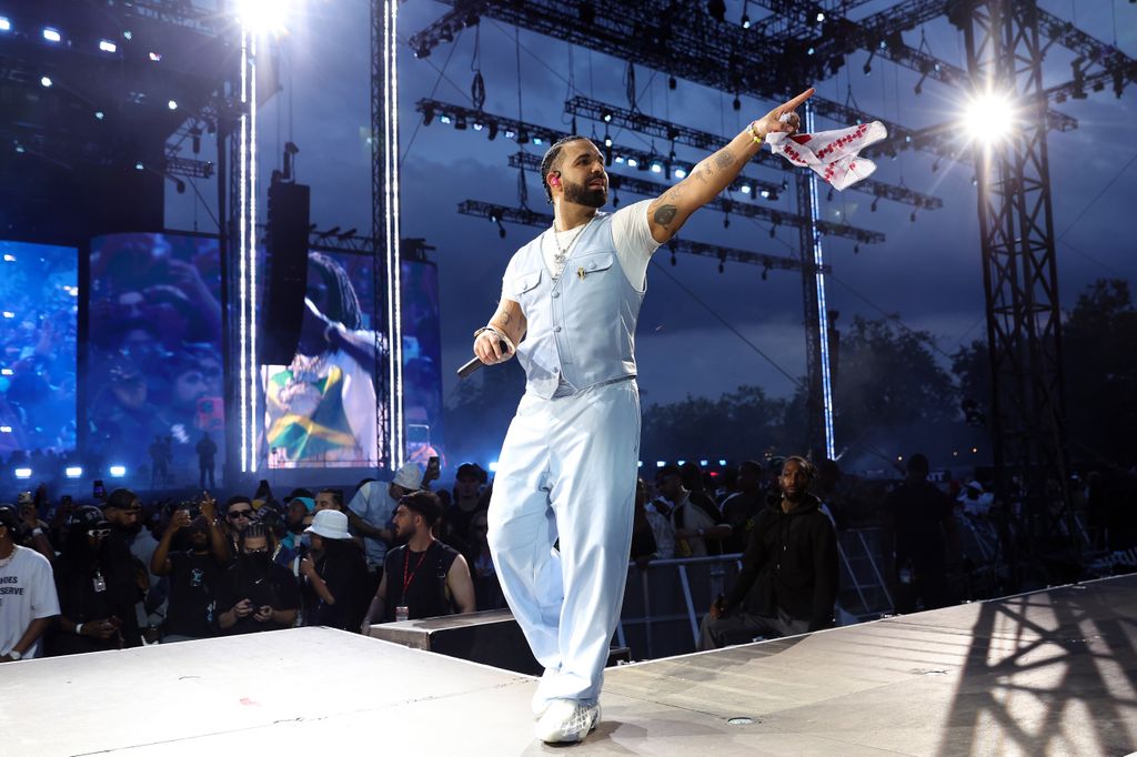 Drake lit up the Utilita Arena in Birmingham - and I had the time of my ...