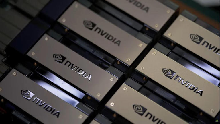 NVIDIA: la produzione del chip IA H20 è ferma nonostante il via libera alle vendite in Cina