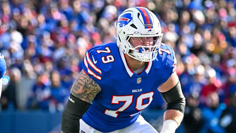 Analyst recognizes Bills' bookend as one of NFL's top performers up front