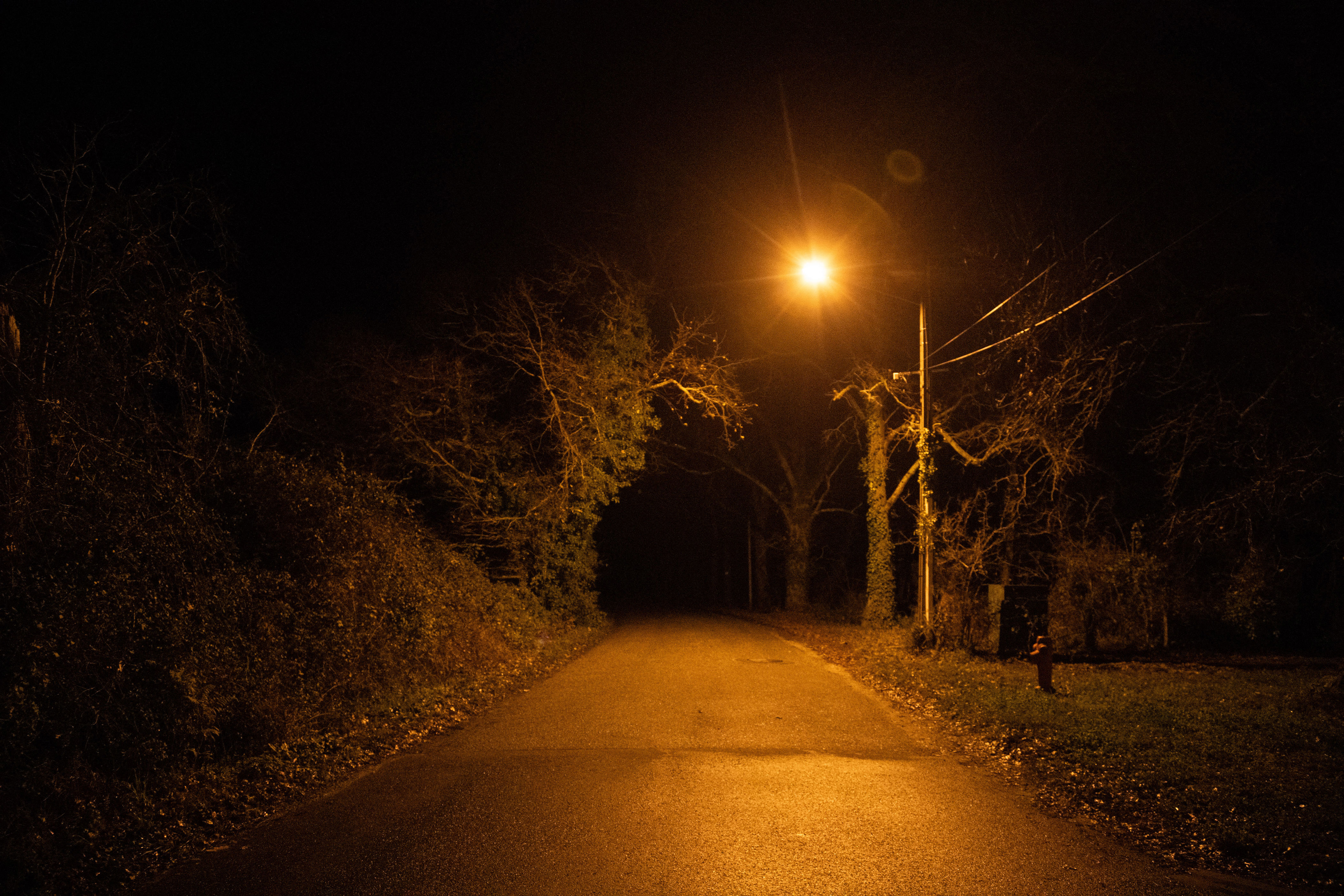 Solihull street lights to be dimmed in council's cost-cutting move ...