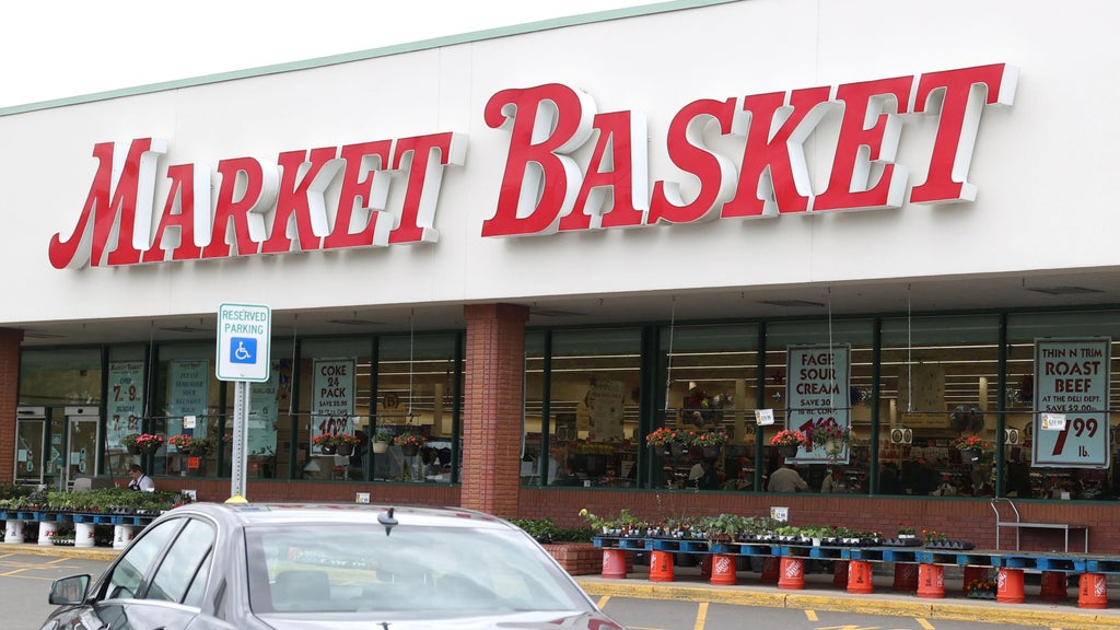 Why Market Basket is the second-best grocery store chain in the country ...