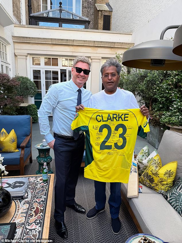 Michael Clarke proves he's still a heavy hitter in the cricket world ...