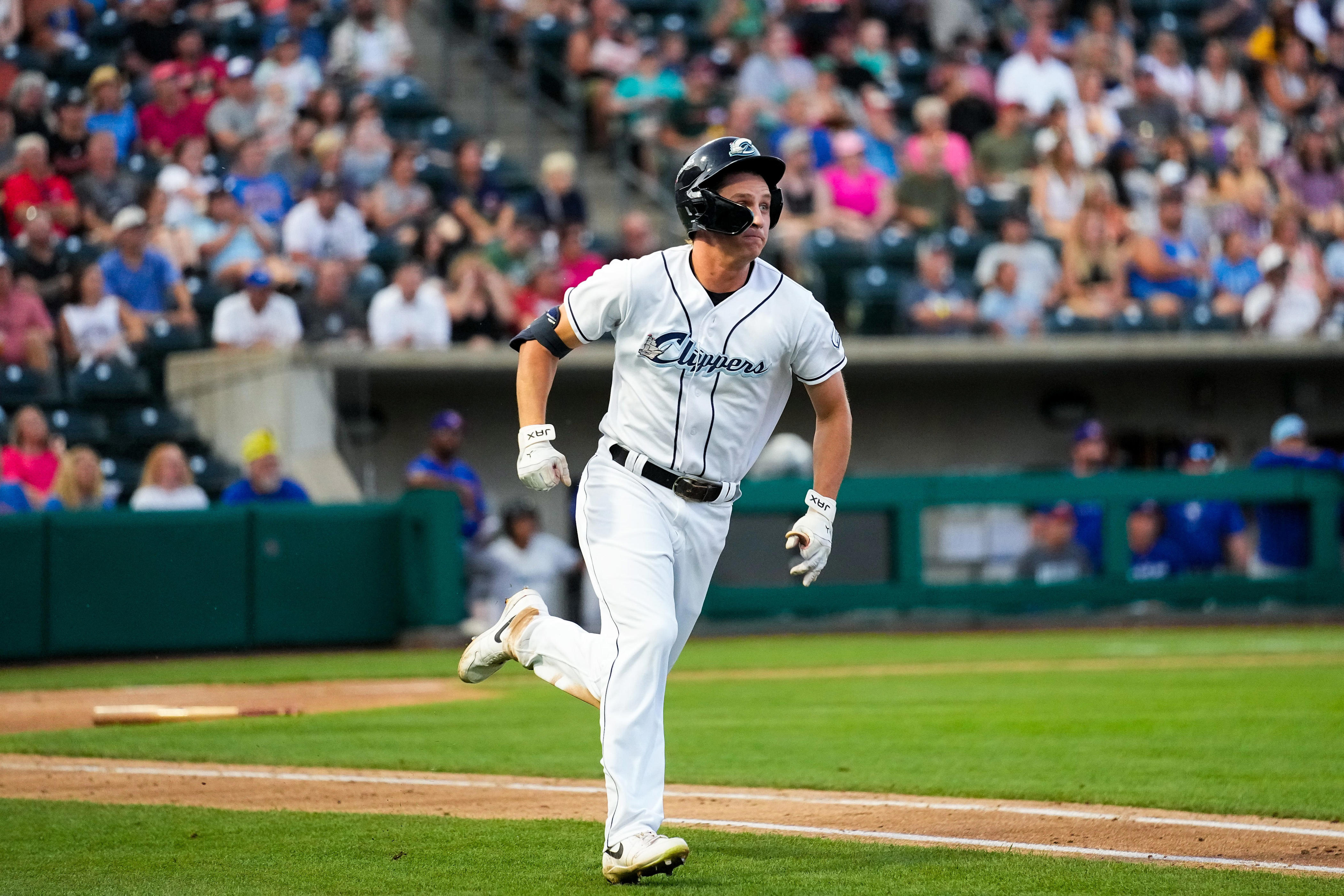 Bats come alive as Columbus Clippers top Omaha Storm Chasers 9-5