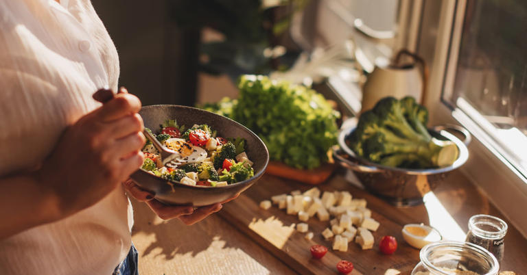 Italian longevity expert's 4 daily habits for a long, healthy life: 'I ...