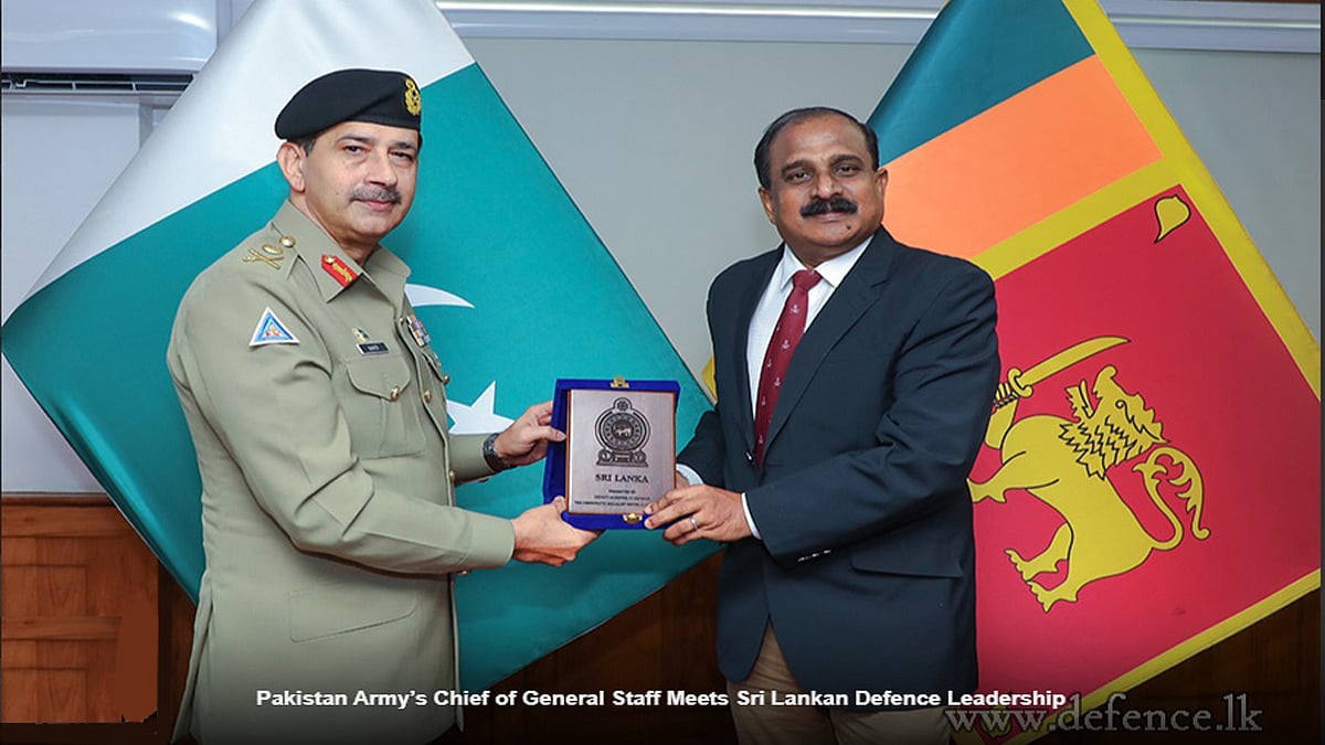 Pakistan's top Army general discusses ties with Sri Lankan defence ...