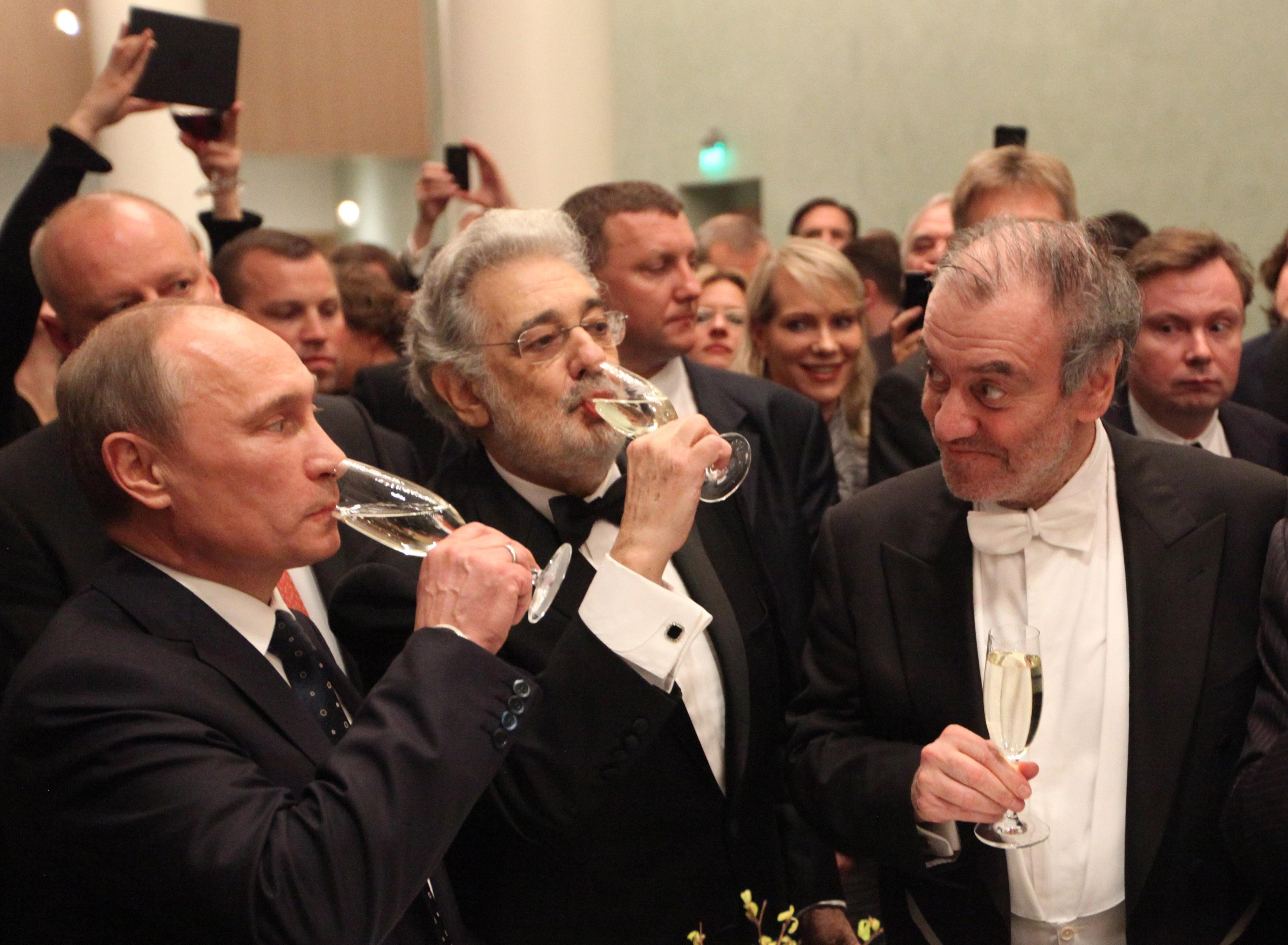 Italian palace nixes concert by Russian conductor who supports Putin