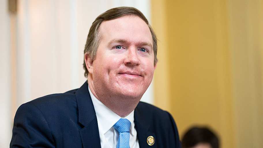 New Bill Aims to Establish UFC-Type Structure for Boxing