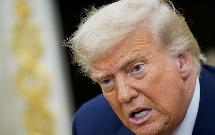 'Flailing' Trump pounced on as MSNBC panel sees desperation taking him ...