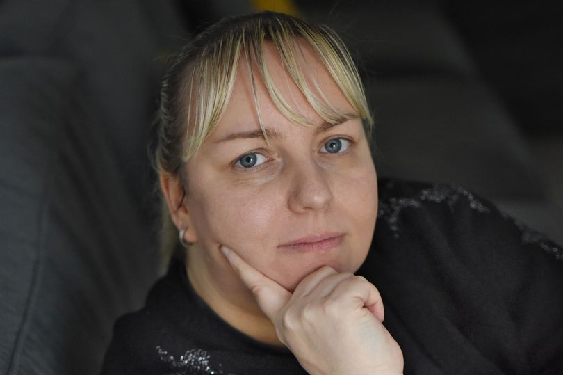 Mum who blames mesh implant for crippling pain blasts Government for ...