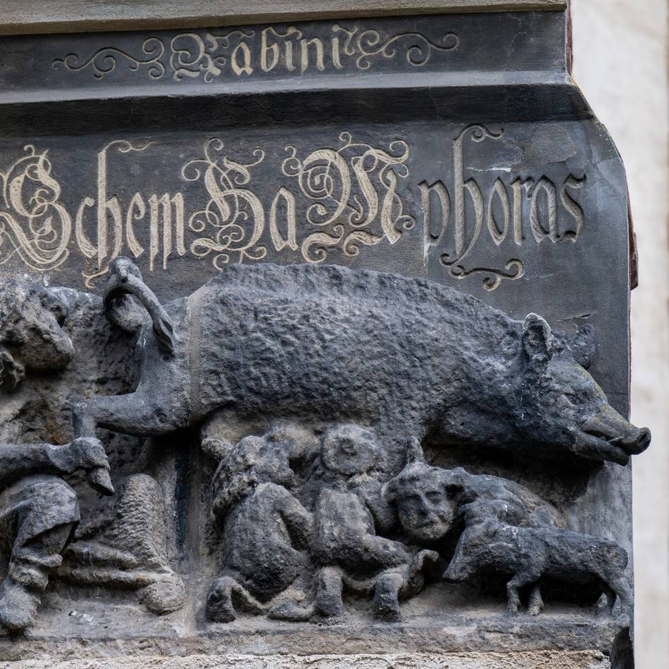 „Judensau“-Figur soll durch Kunstwerk verdeckt werden