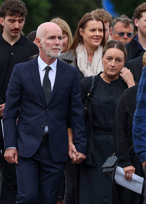 ‘Our ma was made of strong stuff’ — Ray D’Arcy pays tearful tribute to ...