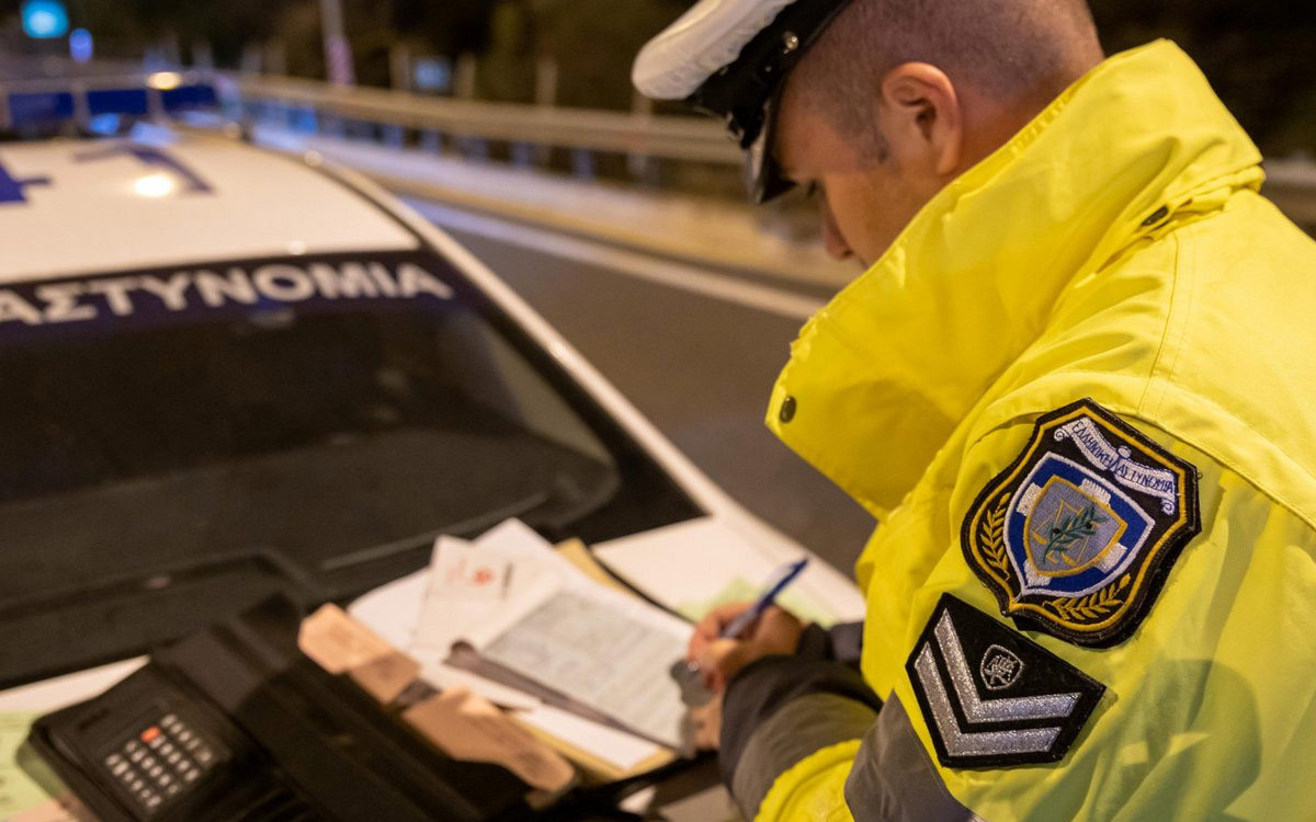 Σύλληψη δημοσιογράφου για απειλή κατά αστυνομικών μετά από αλκοτέστ ...