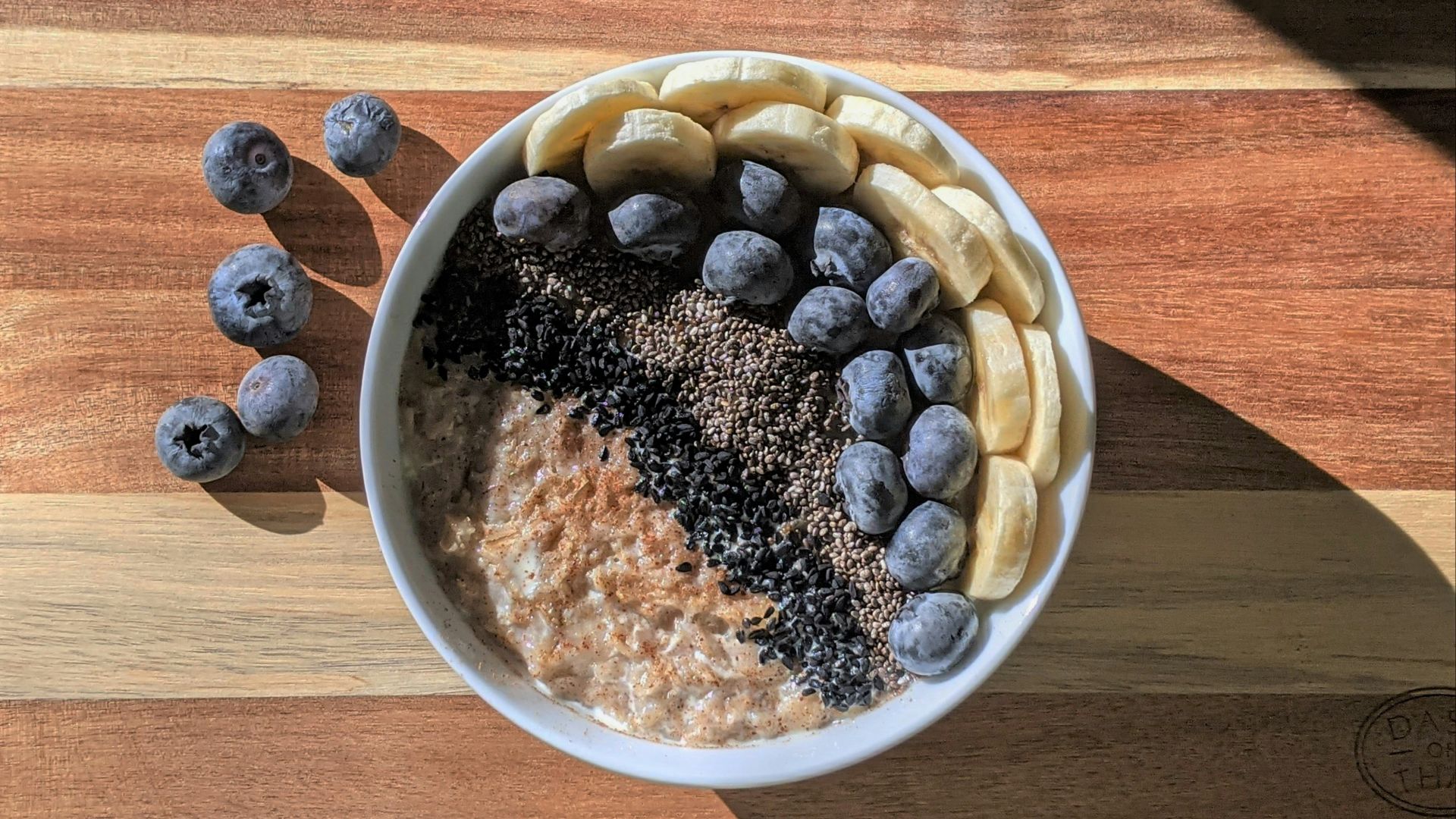 10 Benefits of Chia Seeds & 10 Dangerous Side Effects