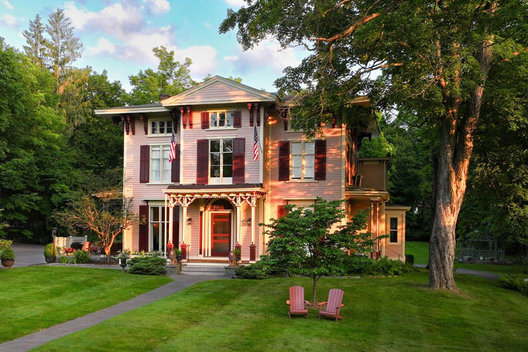 Sandra Cisneros’ The House on Mango Street Went From the Banned-Books ...