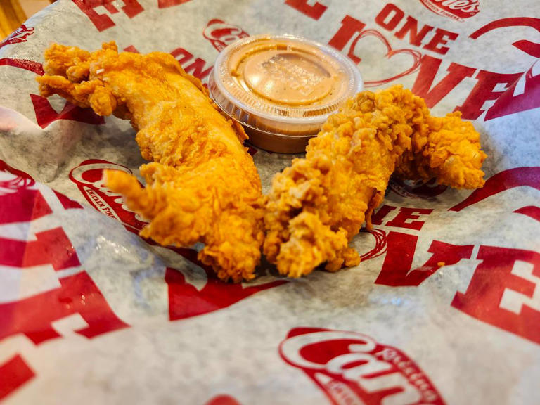 A chicken finger chain is coming to Rock Hill. Here's when you can get ...