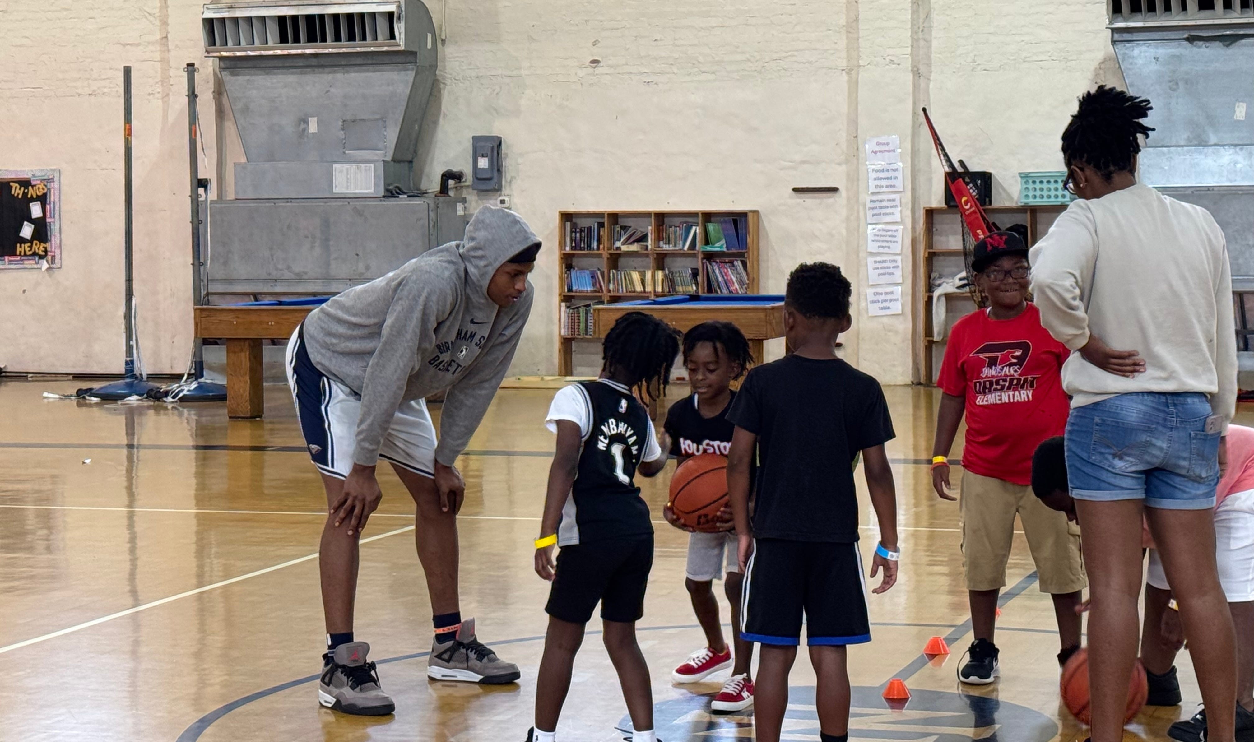 'Want to give back': Catholic-N.I. basketball, Gregory Hammond host ...